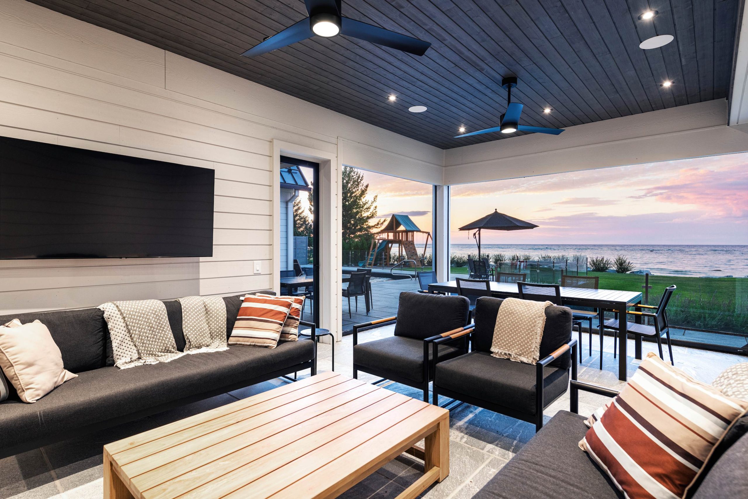 3 Gables Beach House - Abbott Design